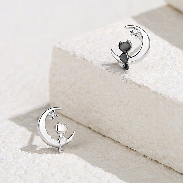 Dainty Moon Cat Stud Earrings – Perimade & Co.